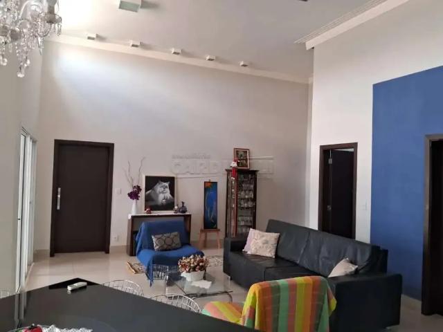 Casa / Sobrado em Condomínio para Locação em Araraquara/SP Jardim Imperador 3 Quartos