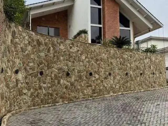 Casa / Sobrado em Condomínio para Locação em Arujá/SP Novo Horizonte Hills I e II 6 Quartos