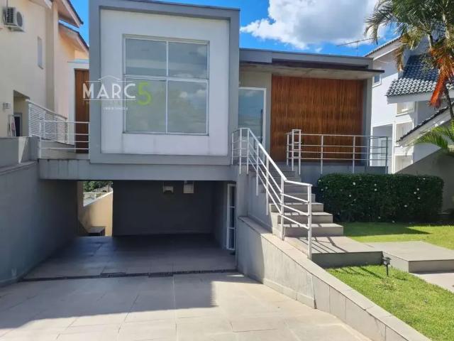 Casa / Sobrado em Condomínio para Locação em Arujá/SP Arujá 5 3 Quartos