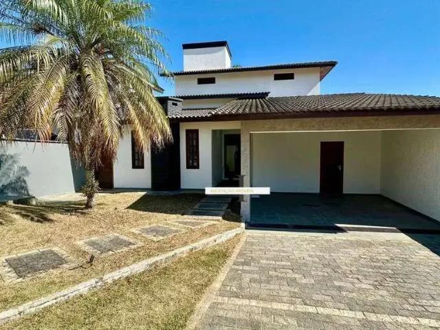 Casa / Sobrado em Condomínio para Locação em Arujá/SP Arujá 5 3 Quartos