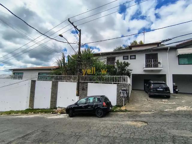 Casa / Sobrado em Condomínio para Locação em Arujá/SP Arujázinho I, II e III 4 Quartos
