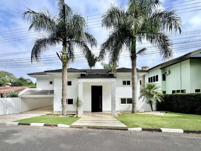 Casa / Sobrado em Condomínio para Locação em Arujá/SP Arujázinho I, II e III 4 Quartos
