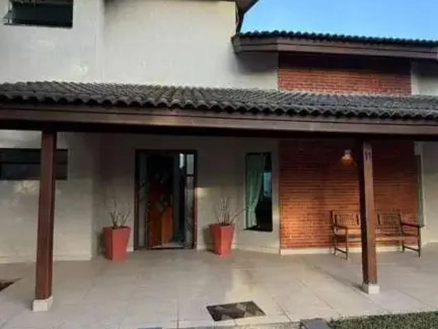 Casa / Sobrado em Condomínio para Locação em Arujá/SP Arujázinho IV 4 Quartos