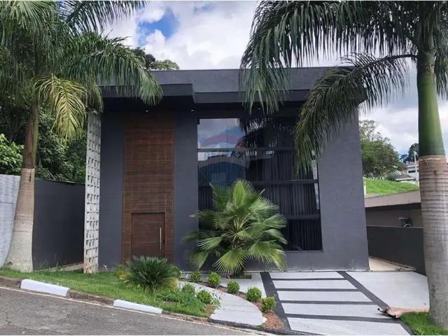 Casa / Sobrado em Condomínio para Locação em Arujá/SP Caputera 3 Quartos