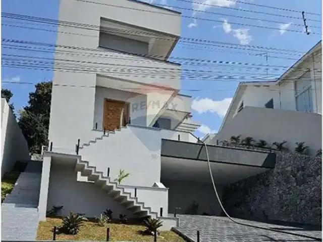 Casa / Sobrado em Condomínio para Locação em Arujá/SP Jardim Imperial Hills III 3 Quartos