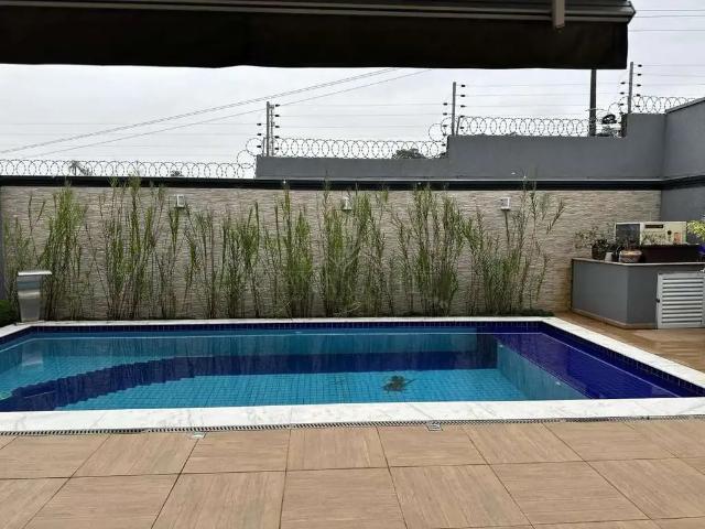 Casa / Sobrado em Condomínio para Locação em Arujá/SP Residencial Real Park 4 Quartos