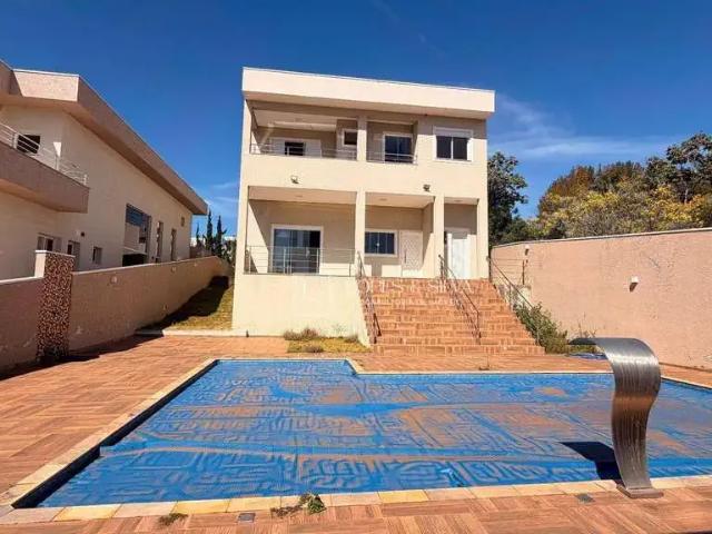 Casa / Sobrado em Condomínio para Locação em Atibaia/SP Condomínio Figueira Garden 4 Quartos