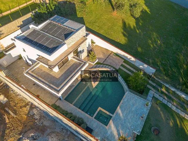 Casa / Sobrado em Condomínio para Locação em Atibaia/SP Condomínio Porto Atibaia 4 Quartos