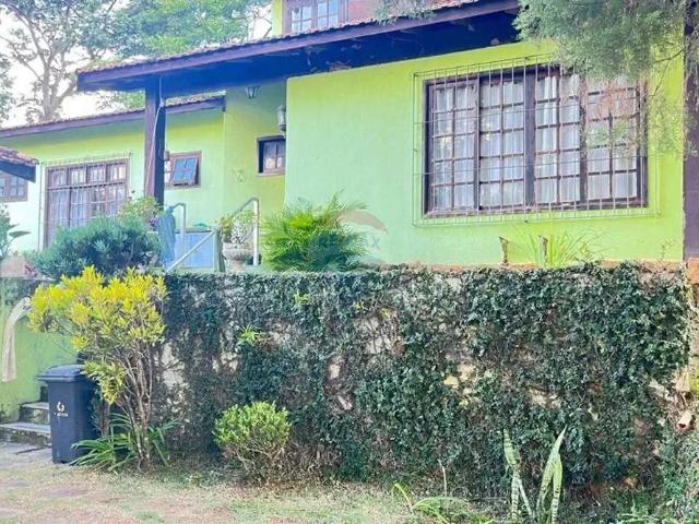 Casa / Sobrado em Condomínio para Locação em Atibaia/SP Estância Santa Maria do Portão 4 Quartos