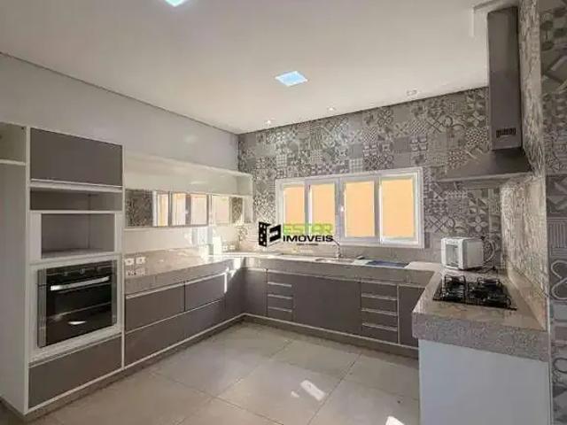 Casa / Sobrado em Condomínio para Locação em Atibaia/SP Itapetinga 4 Quartos