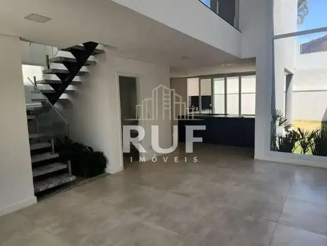 Casa / Sobrado em Condomínio para Locação em Atibaia/SP Itapetinga 3 Quartos