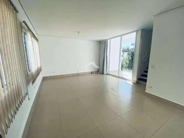 Casa / Sobrado em Condomínio para Locação em Atibaia/SP Loteamento Loanda 3 Quartos