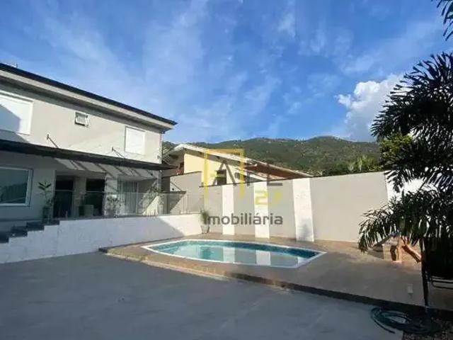 Casa / Sobrado em Condomínio para Locação em Atibaia/SP Parque Arco Iris 3 Quartos