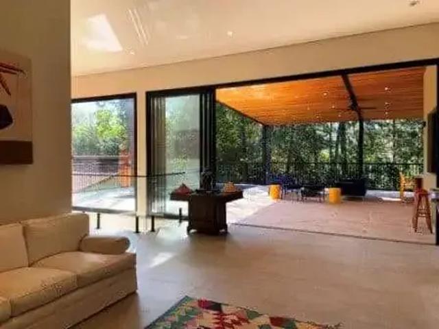 Casa / Sobrado em Condomínio para Locação em Atibaia/SP Tanque 6 Quartos