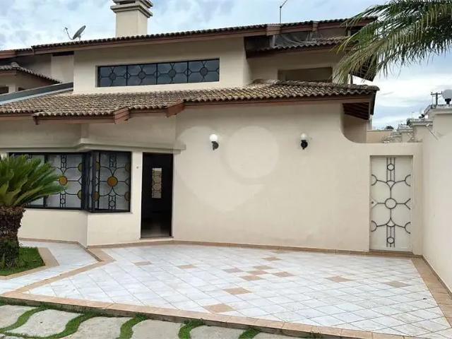 Casa / Sobrado em Condomínio para Locação em Atibaia/SP Vila Santista 3 Quartos