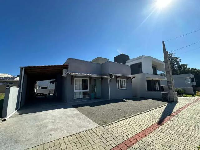 Casa / Sobrado em Condomínio para Locação em Balneário Piçarras/SC Nossa Senhora da Paz 3 Quartos
