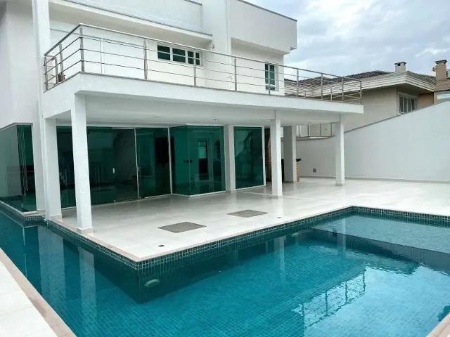 Casa / Sobrado em Condomínio para Locação em Barueri/SP Centro Comercial Jubran 4 Quartos