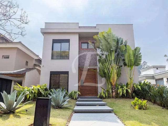 Casa / Sobrado em Condomínio para Locação em Barueri/SP Alphaville 4 Quartos