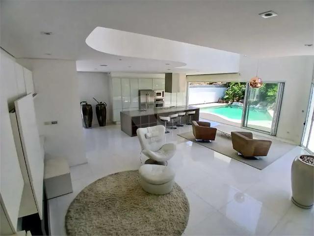Casa / Sobrado em Condomínio para Locação em Barueri/SP Centro 3 Quartos