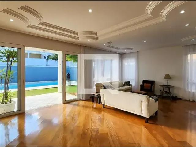 Casa / Sobrado em Condomínio para Locação em Barueri/SP Aldeia da Serra 4 Quartos