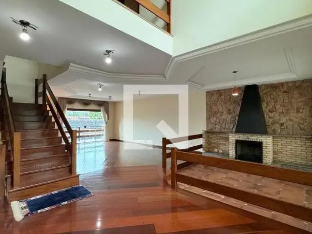 Casa / Sobrado em Condomínio para Locação em Barueri/SP Aldeia da Serra 4 Quartos