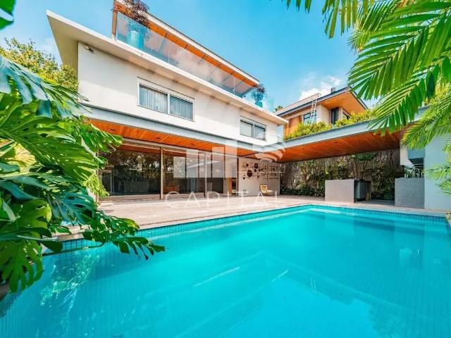 Casa / Sobrado em Condomínio para Locação em Barueri/SP Alphaville 4 Quartos