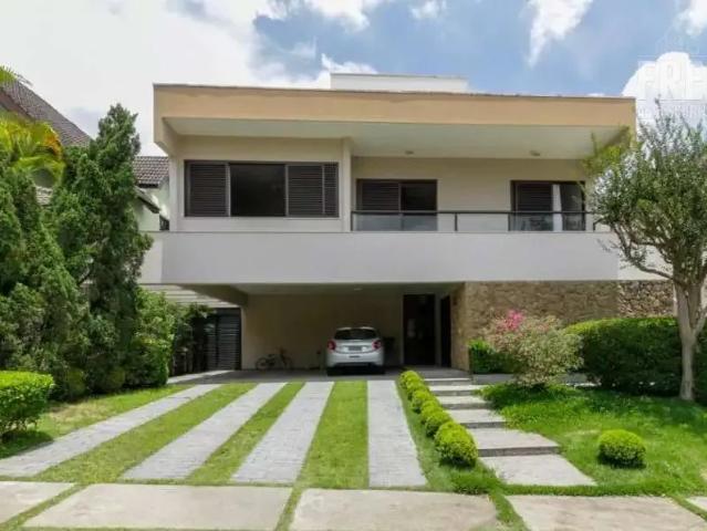 Casa / Sobrado em Condomínio para Locação em Barueri/SP Alphaville 4 Quartos