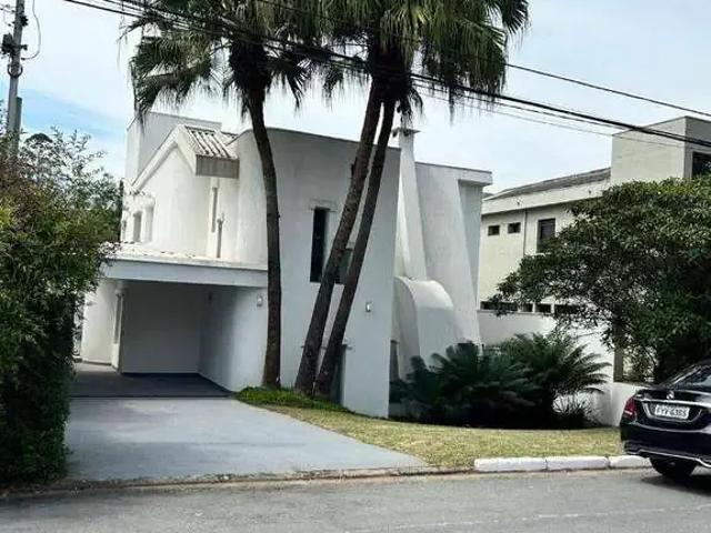 Casa / Sobrado em Condomínio para Locação em Barueri/SP Alphaville 4 Quartos