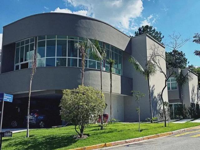 Casa / Sobrado em Condomínio para Locação em Barueri/SP Alphaville 4 Quartos