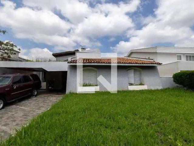 Casa / Sobrado em Condomínio para Locação em Barueri/SP Alphaville 4 Quartos