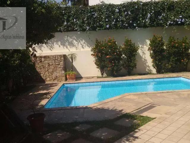 Casa / Sobrado em Condomínio para Locação em Barueri/SP Alphaville 4 Quartos