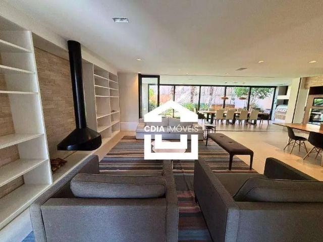 Casa / Sobrado em Condomínio para Locação em Barueri/SP Alphaville 4 Quartos