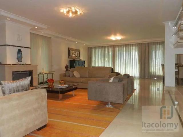 Casa / Sobrado em Condomínio para Locação em Barueri/SP Alphaville 5 Quartos