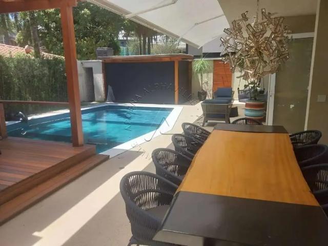 Casa / Sobrado em Condomínio para Locação em Barueri/SP Alphaville 5 Quartos
