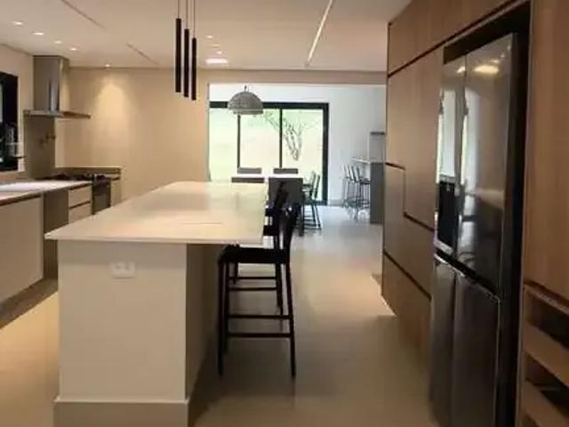 Casa / Sobrado em Condomínio para Locação em Barueri/SP Alphaville Residencial Um 5 Quartos