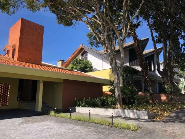 Casa / Sobrado em Condomínio para Locação em Barueri/SP Alphaville Residencial Um 5 Quartos