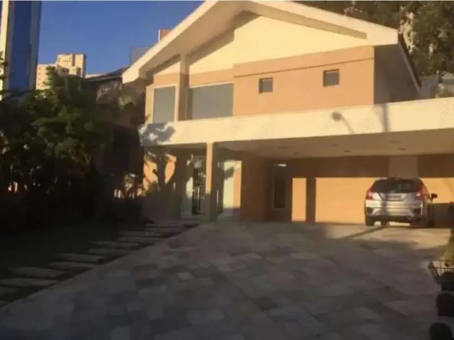Casa / Sobrado em Condomínio para Locação em Barueri/SP Alphaville Residencial Dois 4 Quartos