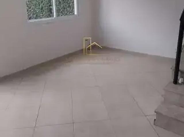 Casa / Sobrado em Condomínio para Locação em Barueri/SP Jardim Regina Alice 3 Quartos