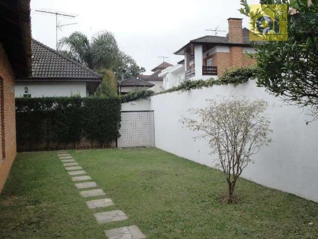 Casa / Sobrado em Condomínio para Locação em Barueri/SP Residencial Morada das Estrelas Aldeia da Serra 3 Quartos