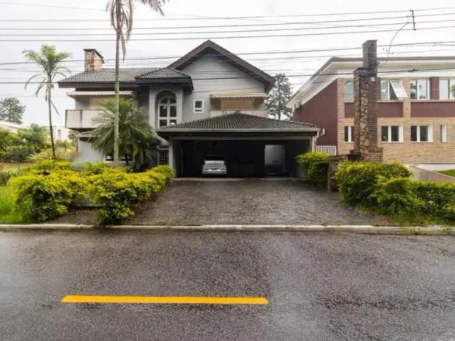 Casa / Sobrado em Condomínio para Locação em Barueri/SP Residencial Morada dos Lagos 5 Quartos