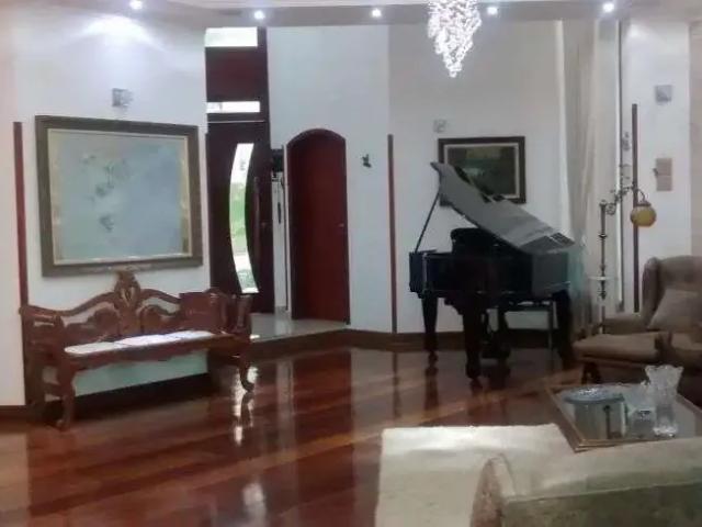 Casa / Sobrado em Condomínio para Locação em Barueri/SP Residencial Morada dos Lagos 3 Quartos