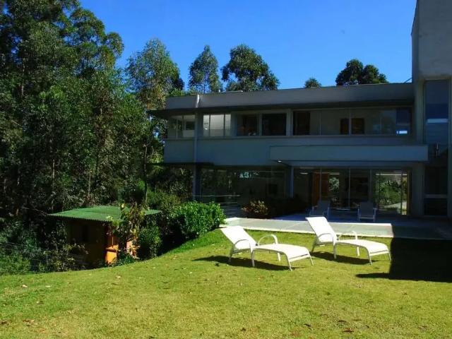 Casa / Sobrado em Condomínio para Locação em Barueri/SP Tamboré 4 Quartos