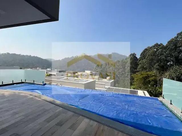 Casa / Sobrado em Condomínio para Locação em Barueri/SP Tamboré 4 Quartos