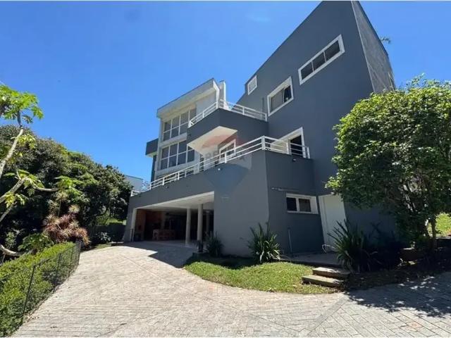 Casa / Sobrado em Condomínio para Locação em Barueri/SP Tamboré 4 Quartos