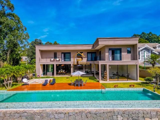 Casa / Sobrado em Condomínio para Locação em Barueri/SP Tamboré 5 Quartos