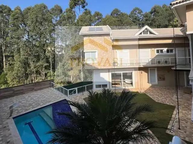 Casa / Sobrado em Condomínio para Locação em Barueri/SP Tamboré 5 Quartos
