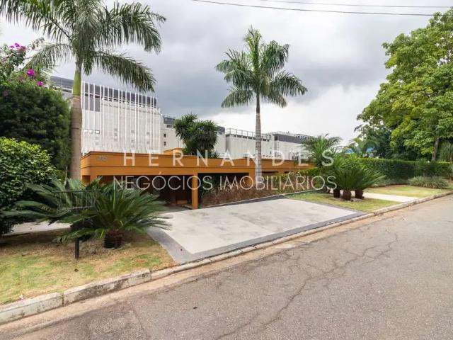 Casa / Sobrado em Condomínio para Locação em Barueri/SP Tamboré 3 Quartos