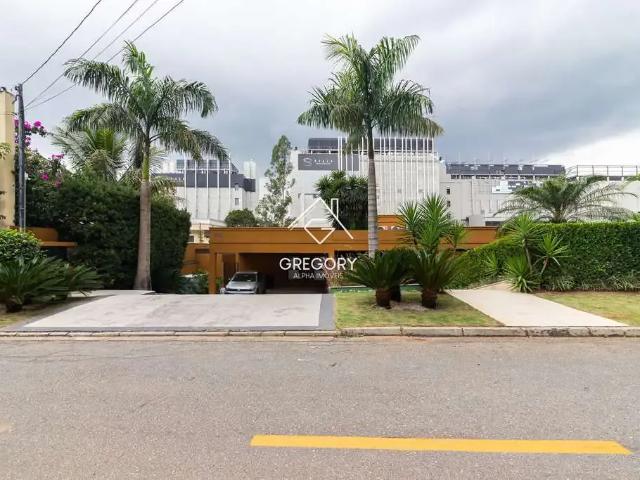 Casa / Sobrado em Condomínio para Locação em Barueri/SP Tamboré 3 Quartos