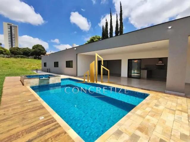 Casa / Sobrado em Condomínio para Locação em Bauru/SP Jardim Shangri Lá 4 Quartos