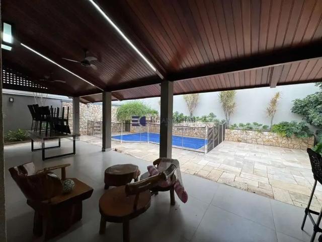 Casa / Sobrado em Condomínio para Locação em Bauru/SP Residencial Tivoli 4 Quartos